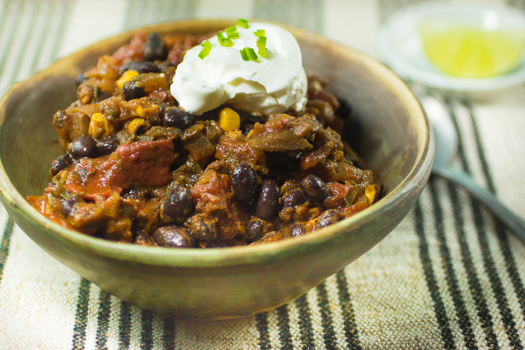 Slow Cooker Beef and Black Bean Chili | Ava Jane's Kitchen